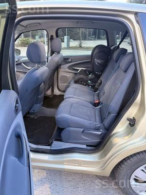 Dzeltens Ford S-Max 2006 Rīga, ar dzinēja tilpumu 2.00 L un nobraukumu 262 tūkst. km par 2495 €, foto 12 vietnē AUTOMOTO.COM.LV