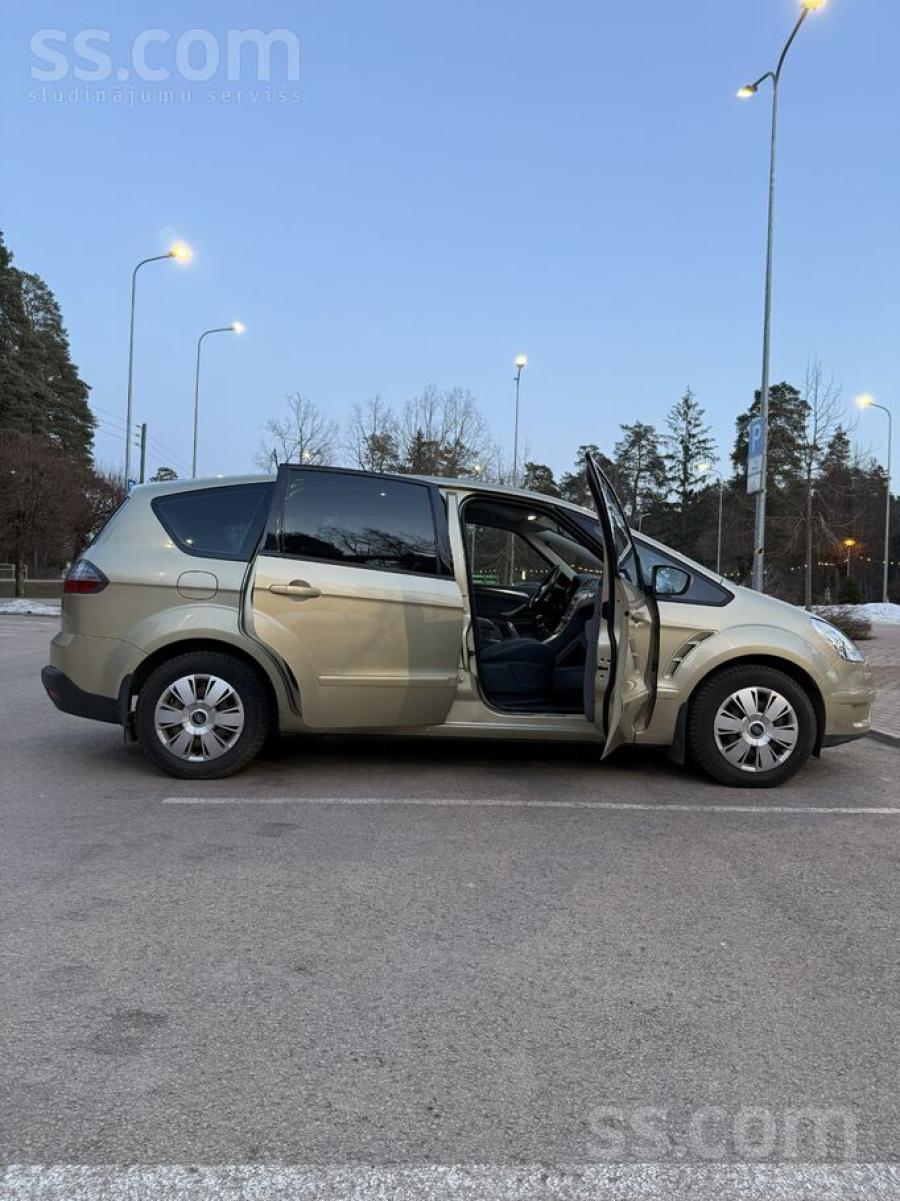 Dzeltens Ford S-Max 2006 Rīga, ar dzinēja tilpumu 2.00 L un nobraukumu 262 tūkst. km par 2495 €, foto 13 vietnē AUTOMOTO.COM.LV