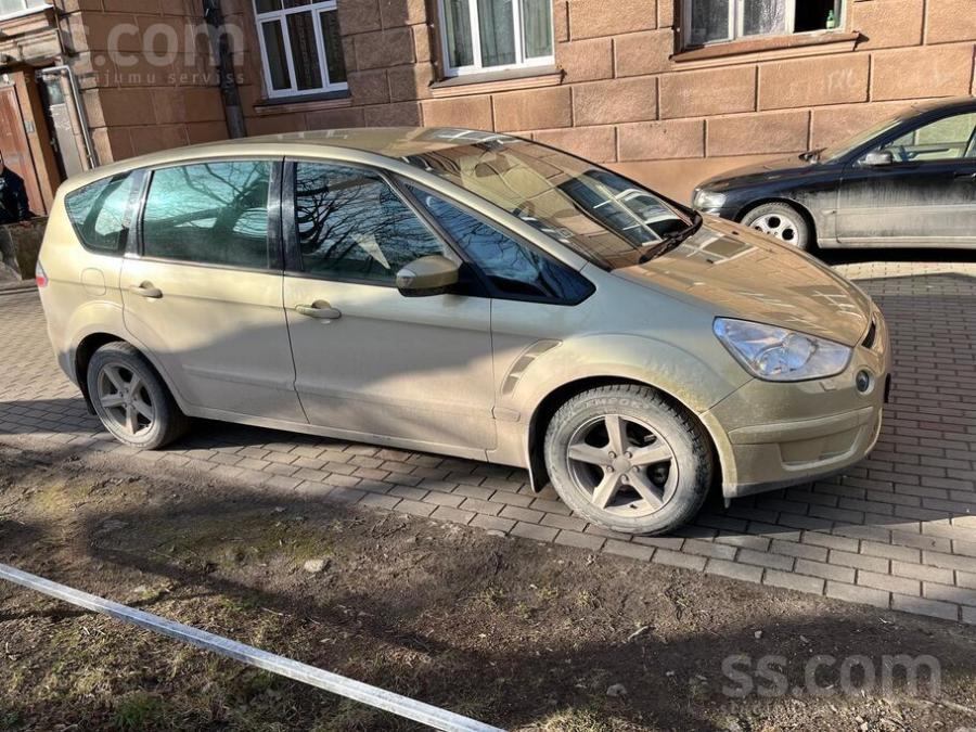 Желтый Форд С-Макс 2007 в Рига, объемом двигателя 2.00 л и пробегом 206 тыс. км за 1350 €, фото 3 на AUTOMOTO.COM.LV