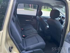 Yellow Ford S-Max 2007 in Riga, with an engine capacity of 2.00 L and mileage of 0 thousand km for 1799 €, photo 22 on AUTOMOTO.COM.LV
