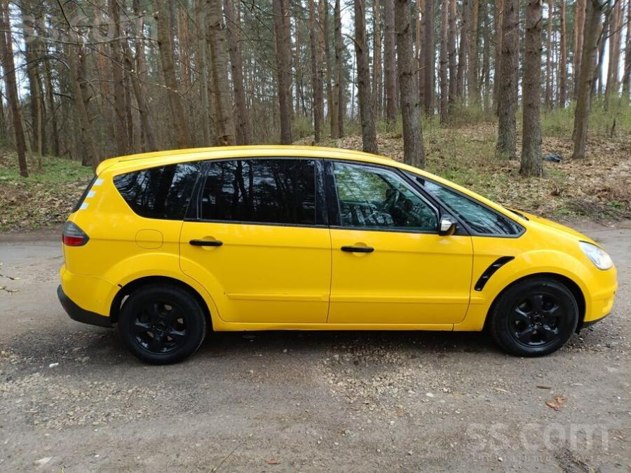 Yellow Ford S-Max 2009 in Riga, with an engine capacity of 2.00 L and mileage of 339 thousand km for 3200 €, photo 4 on AUTOMOTO.COM.LV