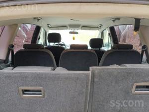 Yellow Ford S-Max 2009 in Riga, with an engine capacity of 2.00 L and mileage of 339 thousand km for 3200 €, photo 8 on AUTOMOTO.COM.LV