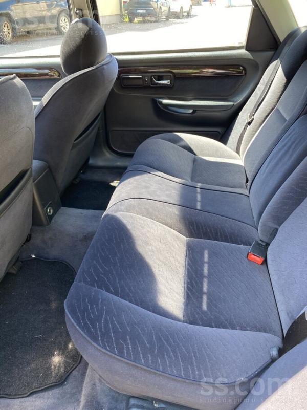 Black Ford Scorpio 1997 in Riga, with an engine capacity of 2.30 L and mileage of 160 thousand km for 6000 €, photo 8 on AUTOMOTO.COM.LV