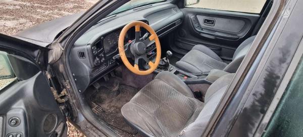 Zils Ford Scorpio 1990 Viļņa, ar dzinēja tilpumu 2.00 L un nobraukumu 260 tūkst. km par 1200 €, foto 9 vietnē AUTOMOTO.COM.LV