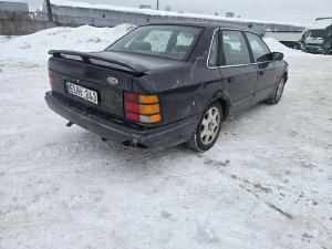 Zils Ford Scorpio 1990 Viļņa, ar dzinēja tilpumu 2.00 L un nobraukumu 260 tūkst. km par 1000 €, foto 3 vietnē AUTOMOTO.COM.LV