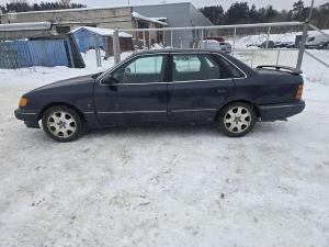 Zils Ford Scorpio 1990 Viļņa, ar dzinēja tilpumu 2.00 L un nobraukumu 260 tūkst. km par 1000 €, foto 5 vietnē AUTOMOTO.COM.LV