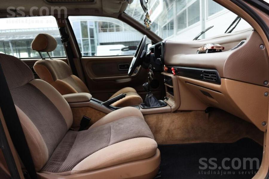 Brūns Ford Scorpio 1989 Rīga, ar dzinēja tilpumu 2.00 L un nobraukumu 277 tūkst. km par 2495 €, foto 17 vietnē AUTOMOTO.COM.LV