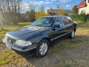 Green Ford Scorpio 1992 in Riga, with an engine capacity of 2.00 L and mileage of 265 thousand km for 2999 €, photo 3 on AUTOMOTO.COM.LV