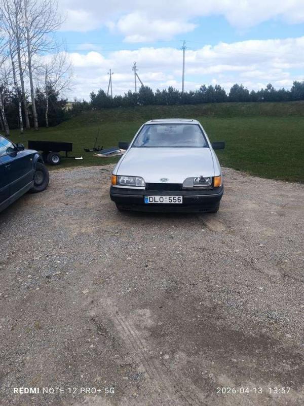 Pelēks Ford Scorpio 1986 Plungė, ar dzinēja tilpumu 2.00 L un nobraukumu 170 tūkst. km par 350 €, foto 2 vietnē AUTOMOTO.COM.LV