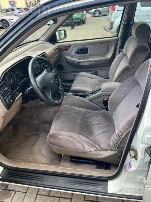 Balts Ford Scorpio 1993 Rīga, ar dzinēja tilpumu 2.00 L un nobraukumu 231 tūkst. km par 2400 €, foto 8 vietnē AUTOMOTO.COM.LV