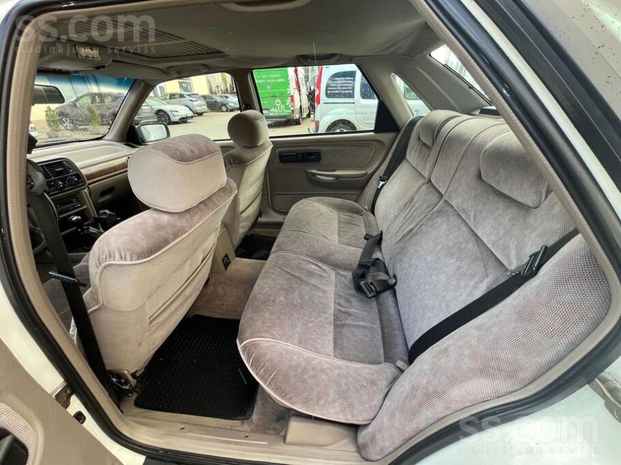 Balts Ford Scorpio 1993 Rīga, ar dzinēja tilpumu 2.00 L un nobraukumu 231 tūkst. km par 2400 €, foto 9 vietnē AUTOMOTO.COM.LV
