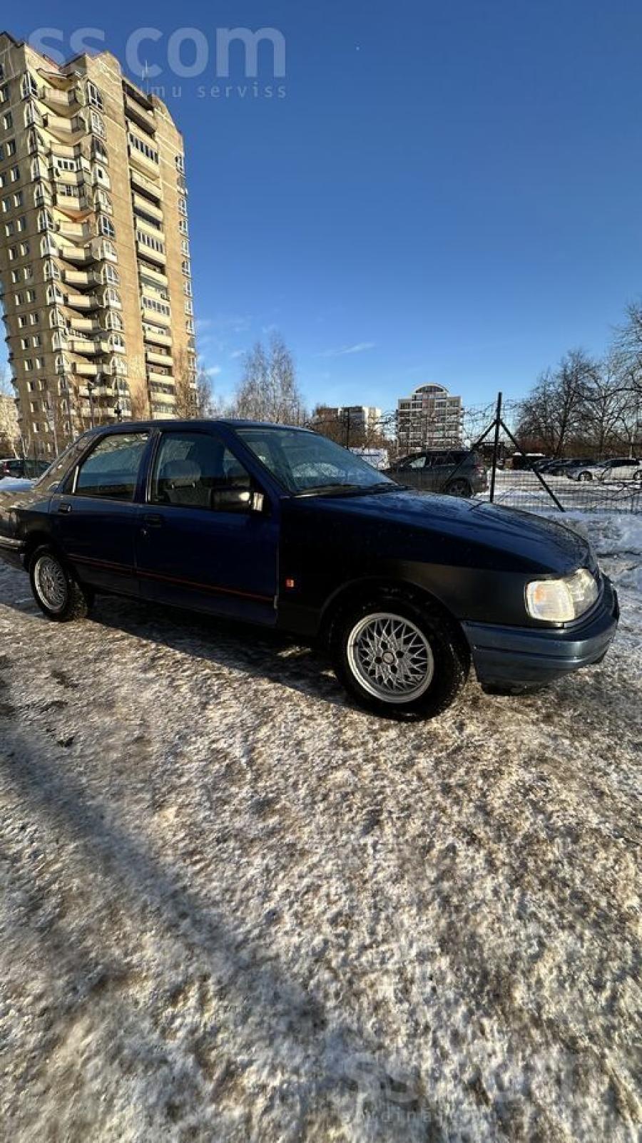 Blue Ford Sierra 1992 in Riga, with an engine capacity of 2.00 L and mileage of 163 thousand km for 2400 €, photo 7 on AUTOMOTO.COM.LV