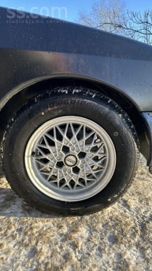 Blue Ford Sierra 1992 in Riga, with an engine capacity of 2.00 L and mileage of 163 thousand km for 2400 €, photo 9 on AUTOMOTO.COM.LV
