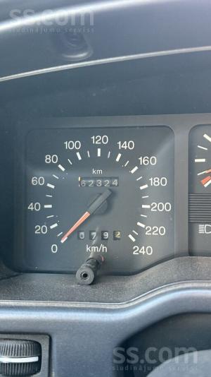 Blue Ford Sierra 1992 in Riga, with an engine capacity of 2.00 L and mileage of 163 thousand km for 2400 €, photo 13 on AUTOMOTO.COM.LV