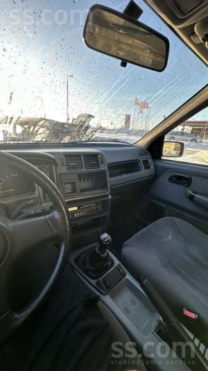 Blue Ford Sierra 1992 in Riga, with an engine capacity of 2.00 L and mileage of 163 thousand km for 2400 €, photo 14 on AUTOMOTO.COM.LV