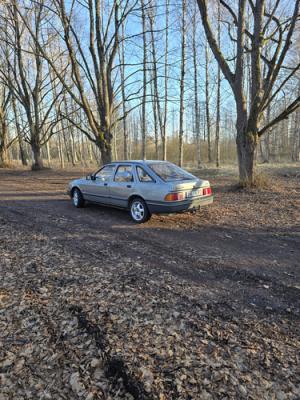 Grey Ford Sierra 1986 in Parnu, with an engine capacity of 2.00 L and mileage of 73 thousand km for 3000 €, photo 7 on AUTOMOTO.COM.LV