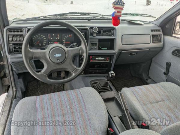 Grey Ford Sierra 1987 in Tallinn, with an engine capacity of 2.00 L and mileage of 0 thousand km for 2100 €, photo 7 on AUTOMOTO.COM.LV