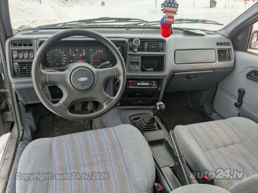 Grey Ford Sierra 1987 in Tallinn, with an engine capacity of 2.00 L and mileage of 0 thousand km for 2100 €, photo 7 on AUTOMOTO.COM.LV
