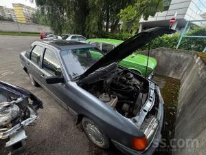 Серый Форд Сиерра 1987 в Рига, объемом двигателя 2.00 л и пробегом 250 тыс. км за 450 €, фото 4 на AUTOMOTO.COM.LV