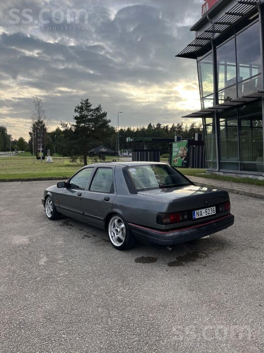 Pelēks Ford Sierra 1991 Valmiera, ar dzinēja tilpumu 2.00 L un nobraukumu 94 tūkst. km par 2700 €, foto 4 vietnē AUTOMOTO.COM.LV