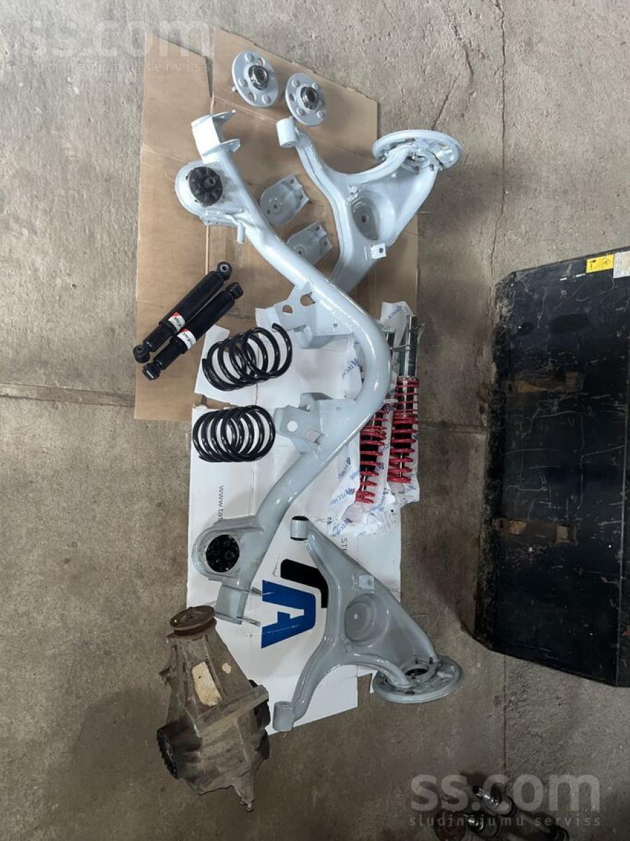 Pelēks Ford Sierra 1991 Valmiera, ar dzinēja tilpumu 2.00 L un nobraukumu 94 tūkst. km par 2700 €, foto 16 vietnē AUTOMOTO.COM.LV