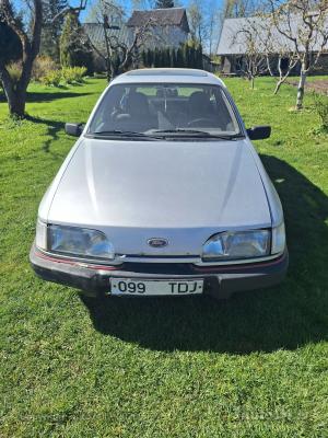 Pelēks Ford Sierra 1987 Pērnava, ar dzinēja tilpumu 2.00 L un nobraukumu 22 tūkst. km par 800 €, foto 3 vietnē AUTOMOTO.COM.LV