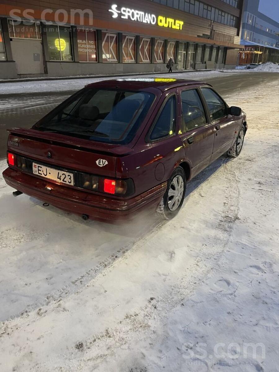Красный Форд Сиерра 1992 в Рига, объемом двигателя 1.80 л и пробегом 137 тыс. км за 1950 €, фото 1 на AUTOMOTO.COM.LV