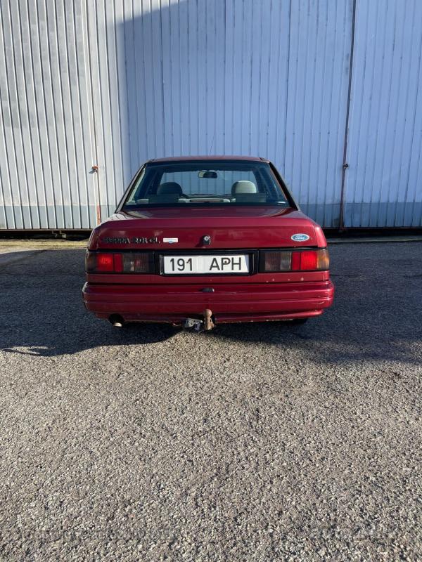 Sarkans Ford Sierra 1991 Tallina, ar dzinēja tilpumu 2.00 L un nobraukumu 124 tūkst. km par 2200 €, foto 4 vietnē AUTOMOTO.COM.LV