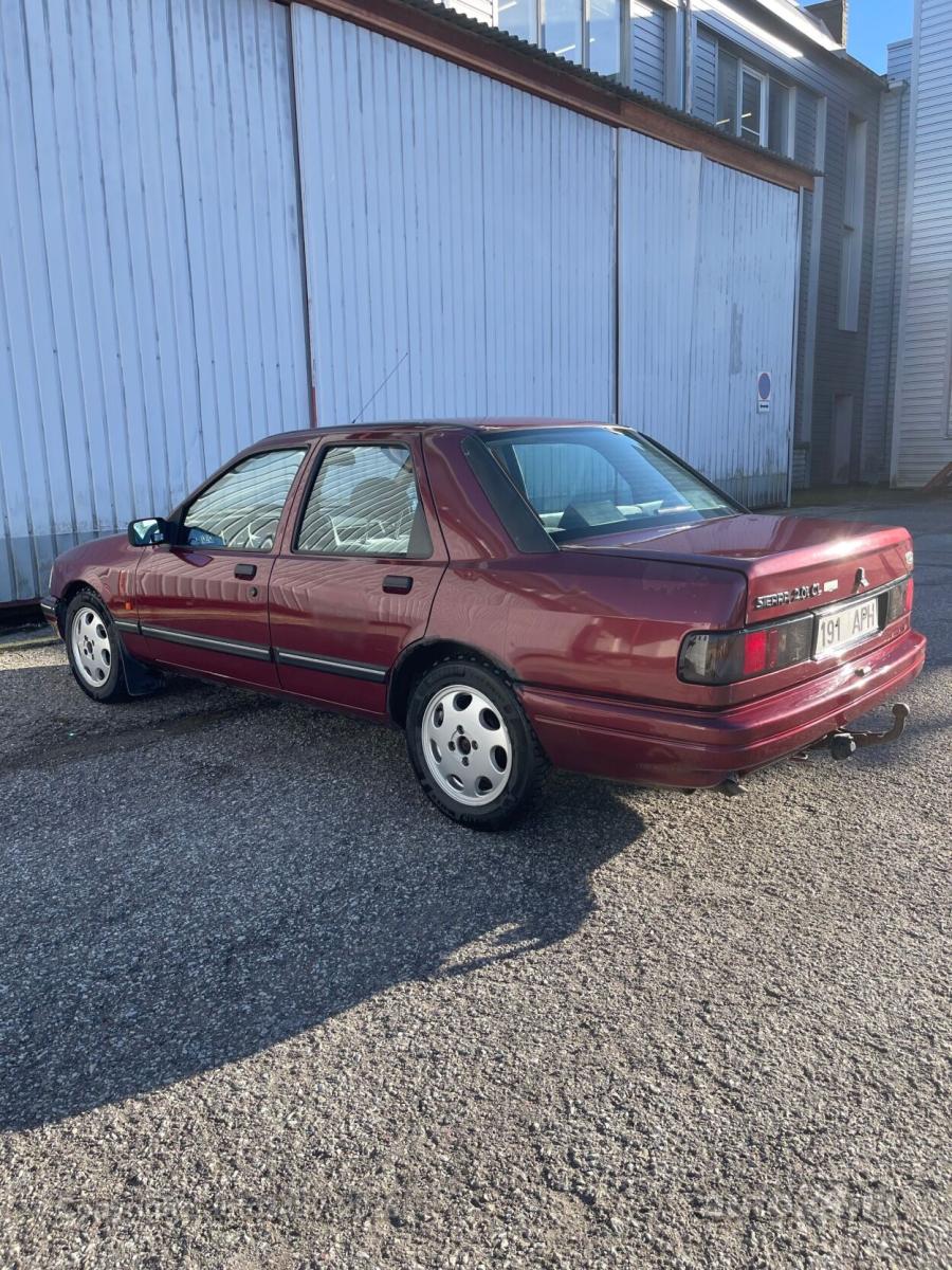 Sarkans Ford Sierra 1991 Tallina, ar dzinēja tilpumu 2.00 L un nobraukumu 124 tūkst. km par 2200 €, foto 3 vietnē AUTOMOTO.COM.LV