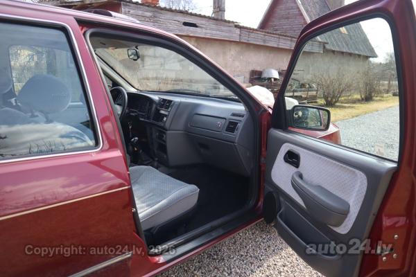 Red Ford Sierra 1991 in Valga, with an engine capacity of 2.50 L and mileage of 0 thousand km for 5000 €, photo 10 on AUTOMOTO.COM.LV