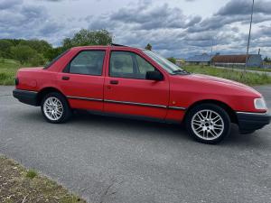 Red Ford Sierra 1991 in Tallinn, with an engine capacity of 2.00 L and mileage of 102 thousand km for 4000 €, photo 5 on AUTOMOTO.COM.LV