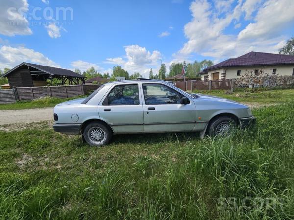 Ford Sierra 1991 in Jelgava, with an engine capacity of 2.00 L and mileage of 250 thousand km for 1500 €, photo 5 on AUTOMOTO.COM.LV