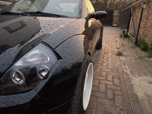 Melns Ford Streetka 2003 Viļņa, ar dzinēja tilpumu 1.60 L un nobraukumu 145 tūkst. km par 2900 €, foto 5 vietnē AUTOMOTO.COM.LV