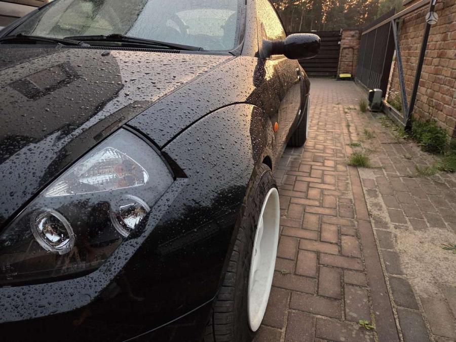 Melns Ford Streetka 2003 Viļņa, ar dzinēja tilpumu 1.60 L un nobraukumu 145 tūkst. km par 2900 €, foto 5 vietnē AUTOMOTO.COM.LV