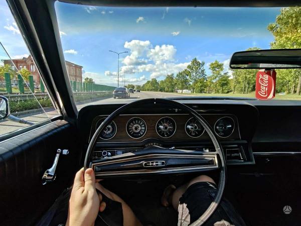 Black Ford Thunderbird 1971 in Vilnius, with an engine capacity of 7.03 L and mileage of 105 thousand km for 15000 €, photo 2 on AUTOMOTO.COM.LV