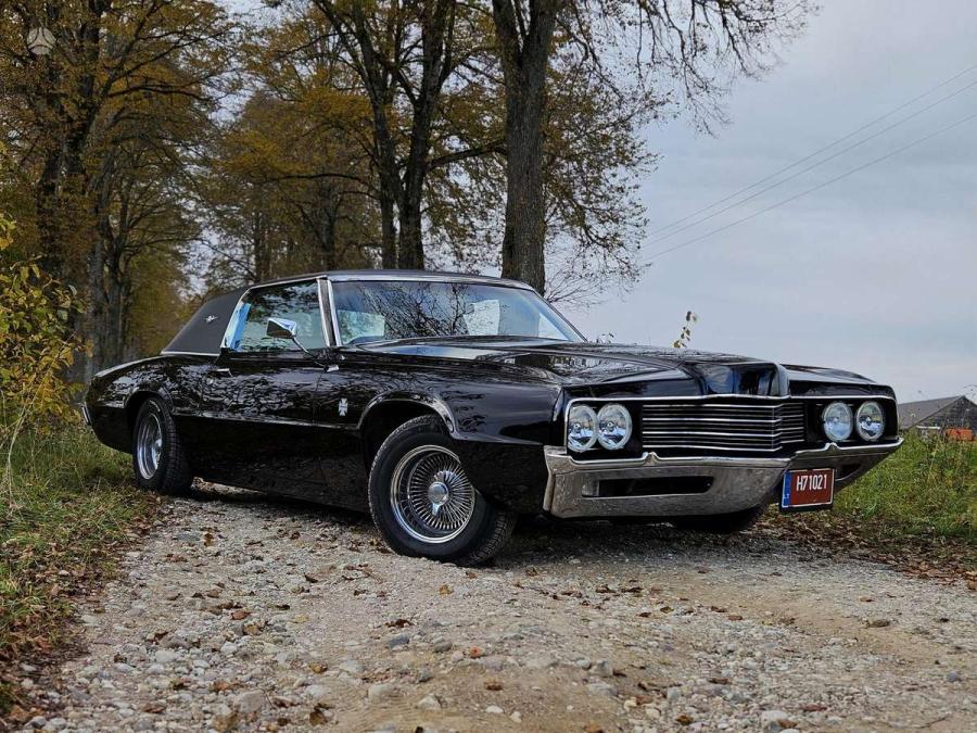 Black Ford Thunderbird 1971 in Vilnius, with an engine capacity of 7.03 L and mileage of 105 thousand km for 15000 €, photo 4 on AUTOMOTO.COM.LV
