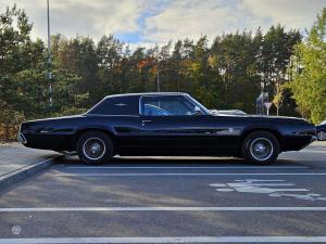 Black Ford Thunderbird 1971 in Vilnius, with an engine capacity of 7.03 L and mileage of 105 thousand km for 15000 €, photo 12 on AUTOMOTO.COM.LV