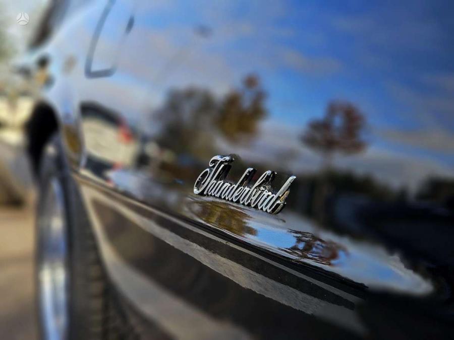 Black Ford Thunderbird 1971 in Vilnius, with an engine capacity of 7.03 L and mileage of 105 thousand km for 15000 €, photo 14 on AUTOMOTO.COM.LV