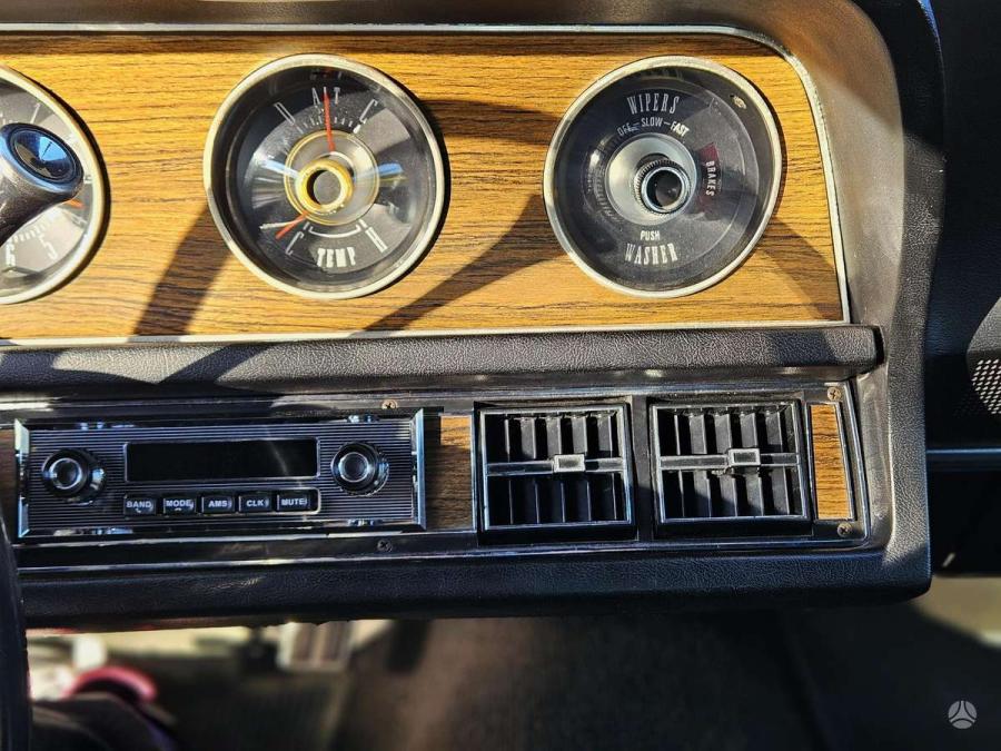 Black Ford Thunderbird 1971 in Vilnius, with an engine capacity of 7.03 L and mileage of 105 thousand km for 15000 €, photo 20 on AUTOMOTO.COM.LV