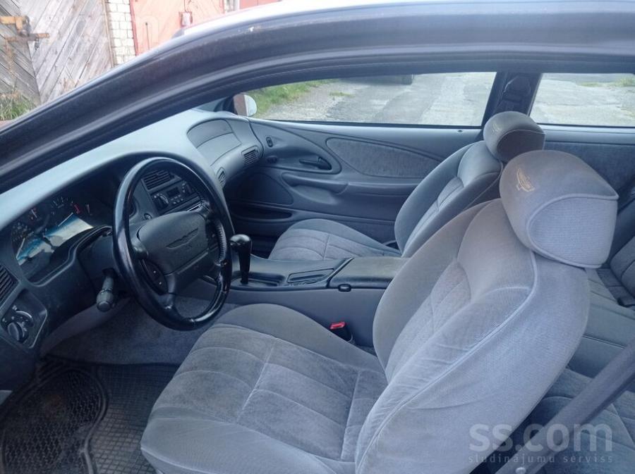 Sarkans Ford Thunderbird 1994 Rīga, ar dzinēja tilpumu 3.80 L un nobraukumu 163 tūkst. km par 2520 €, foto 9 vietnē AUTOMOTO.COM.LV