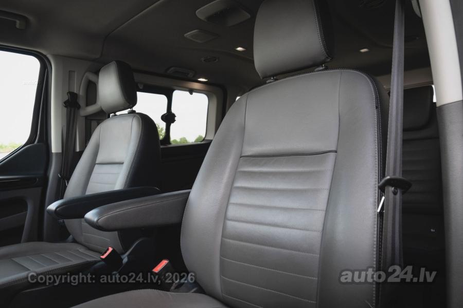 Melns Ford Tourneo 2022 Tartu, ar dzinēja tilpumu 2.00 L un nobraukumu 60 tūkst. km par 36900 €, foto 13 vietnē AUTOMOTO.COM.LV