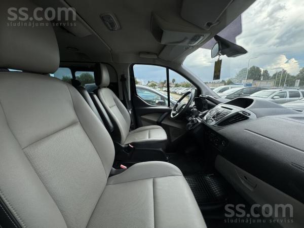 Black Ford Tourneo 2013 in Jelgava, with an engine capacity of 2.20 L and mileage of 220 thousand km for 12900 €, photo 6 on AUTOMOTO.COM.LV