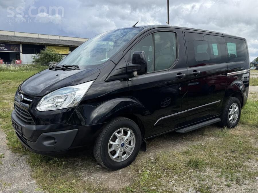Melns Ford Tourneo 2013 Jelgava, ar dzinēja tilpumu 2.20 L un nobraukumu 220 tūkst. km par 12900 €, foto 1 vietnē AUTOMOTO.COM.LV