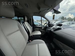 Melns Ford Tourneo 2013 Jelgava, ar dzinēja tilpumu 2.20 L un nobraukumu 220 tūkst. km par 12900 €, foto 7 vietnē AUTOMOTO.COM.LV