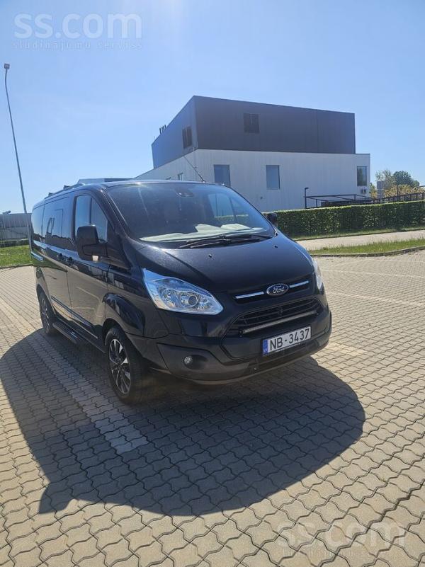 Black Ford Tourneo 2014 in Riga, with an engine capacity of 2.20 L and mileage of 310 thousand km for 12000 €, photo 4 on AUTOMOTO.COM.LV