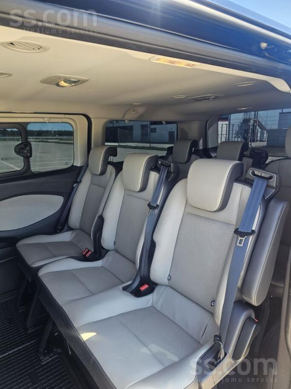 Black Ford Tourneo 2014 in Riga, with an engine capacity of 2.20 L and mileage of 310 thousand km for 12000 €, photo 5 on AUTOMOTO.COM.LV
