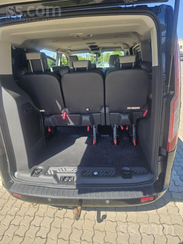 Black Ford Tourneo 2014 in Riga, with an engine capacity of 2.20 L and mileage of 310 thousand km for 12000 €, photo 8 on AUTOMOTO.COM.LV
