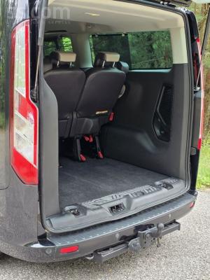 Melns Ford Tourneo 2014 Daugavpils, ar dzinēja tilpumu 2.20 L un nobraukumu 179 tūkst. km par 19970 €, foto 20 vietnē AUTOMOTO.COM.LV