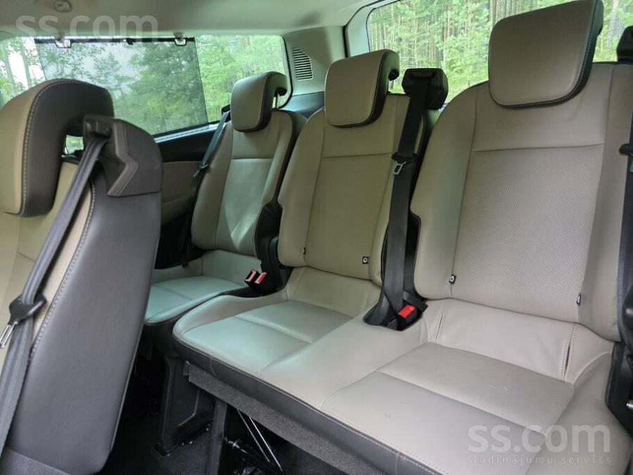 Melns Ford Tourneo 2014 Daugavpils, ar dzinēja tilpumu 2.20 L un nobraukumu 179 tūkst. km par 19970 €, foto 25 vietnē AUTOMOTO.COM.LV
