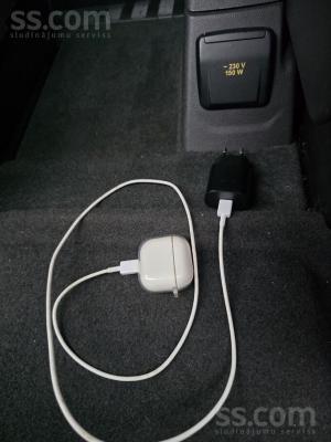 Melns Ford Tourneo 2014 Daugavpils, ar dzinēja tilpumu 2.20 L un nobraukumu 179 tūkst. km par 19970 €, foto 36 vietnē AUTOMOTO.COM.LV